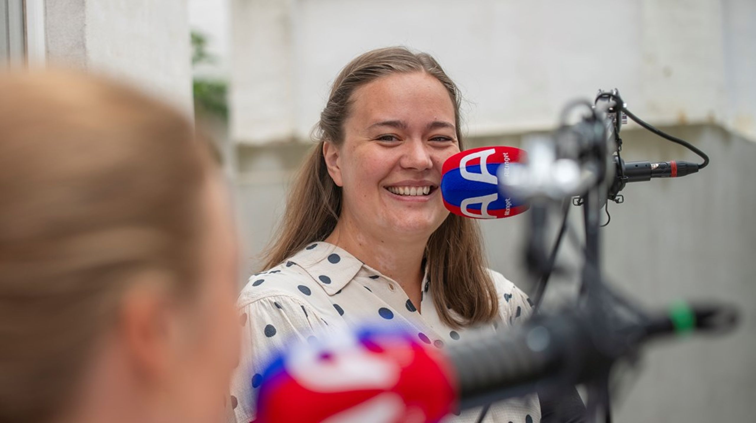 Hun skyggede otte departementschefer: "De forklarede først de uformelle ...